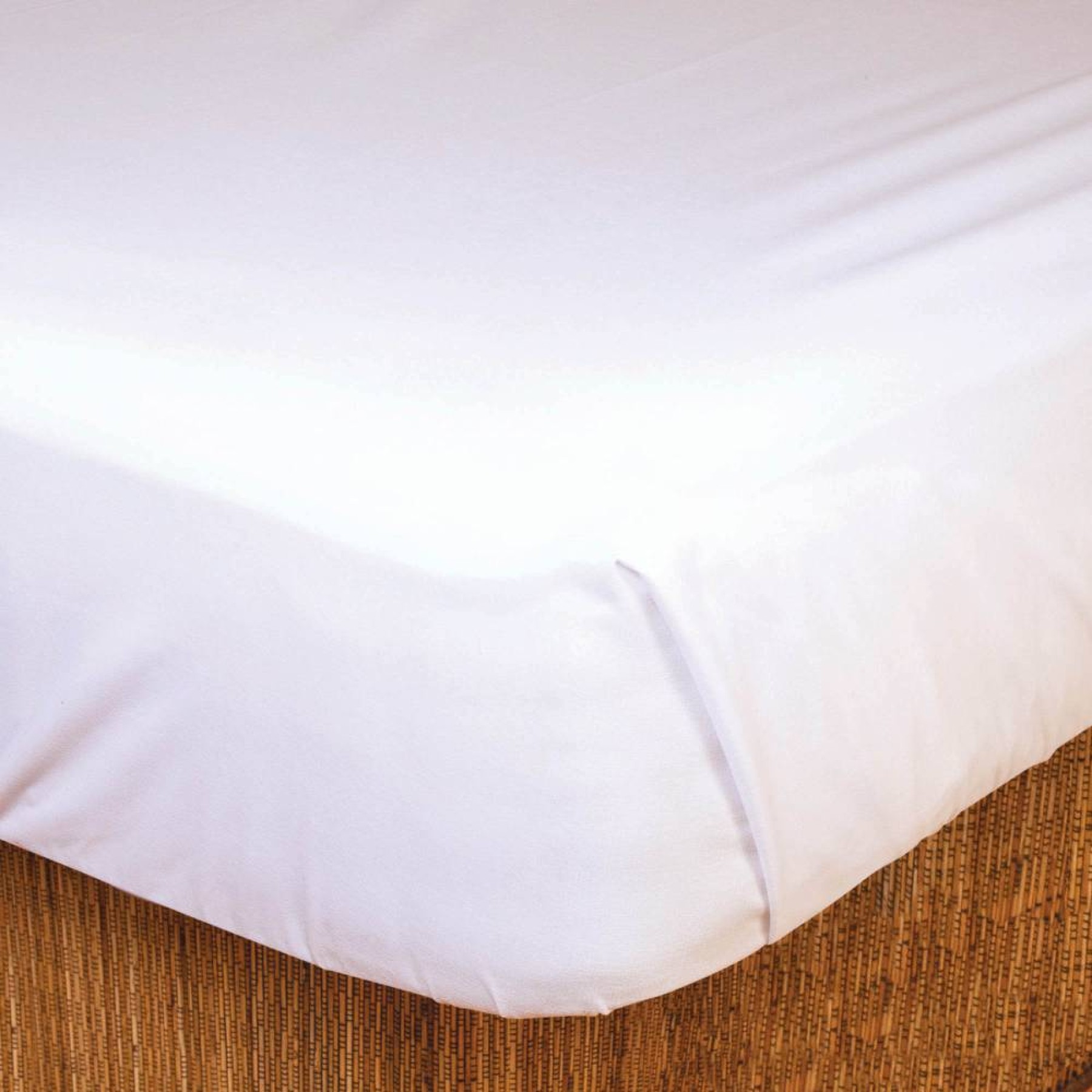 Waterproof Flat Sheets – Luxurious Micro-Plush by Conni
